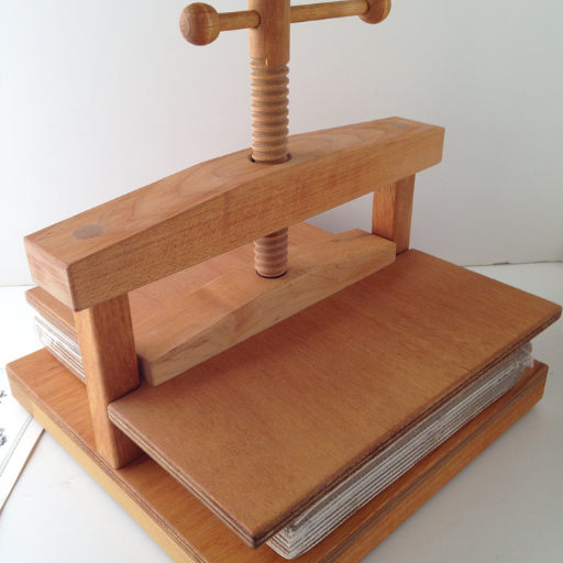 Everything You Need To Know About Flower Pressing | Bloom College